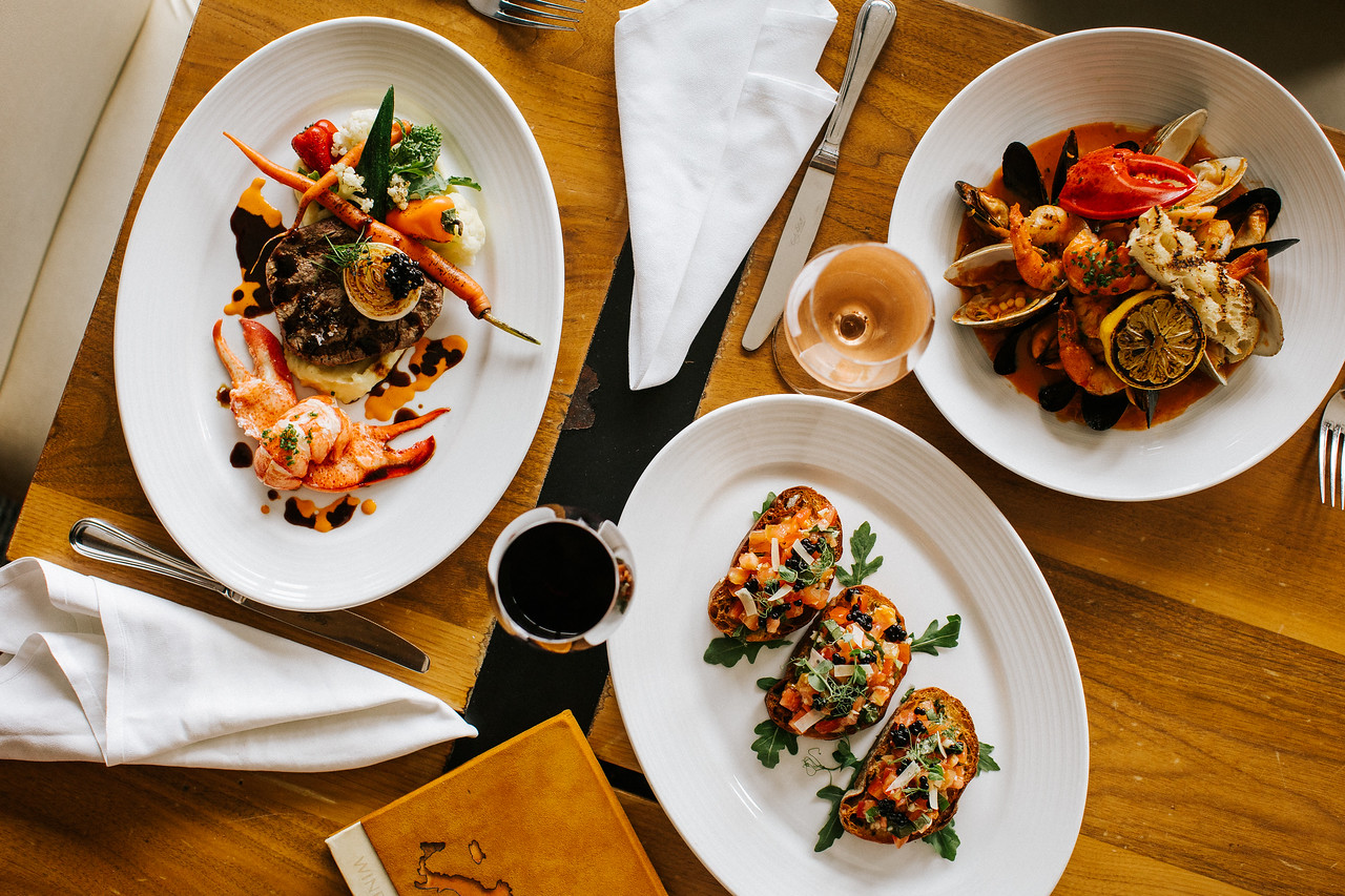 Enoteca Lounge | Samoset Resort