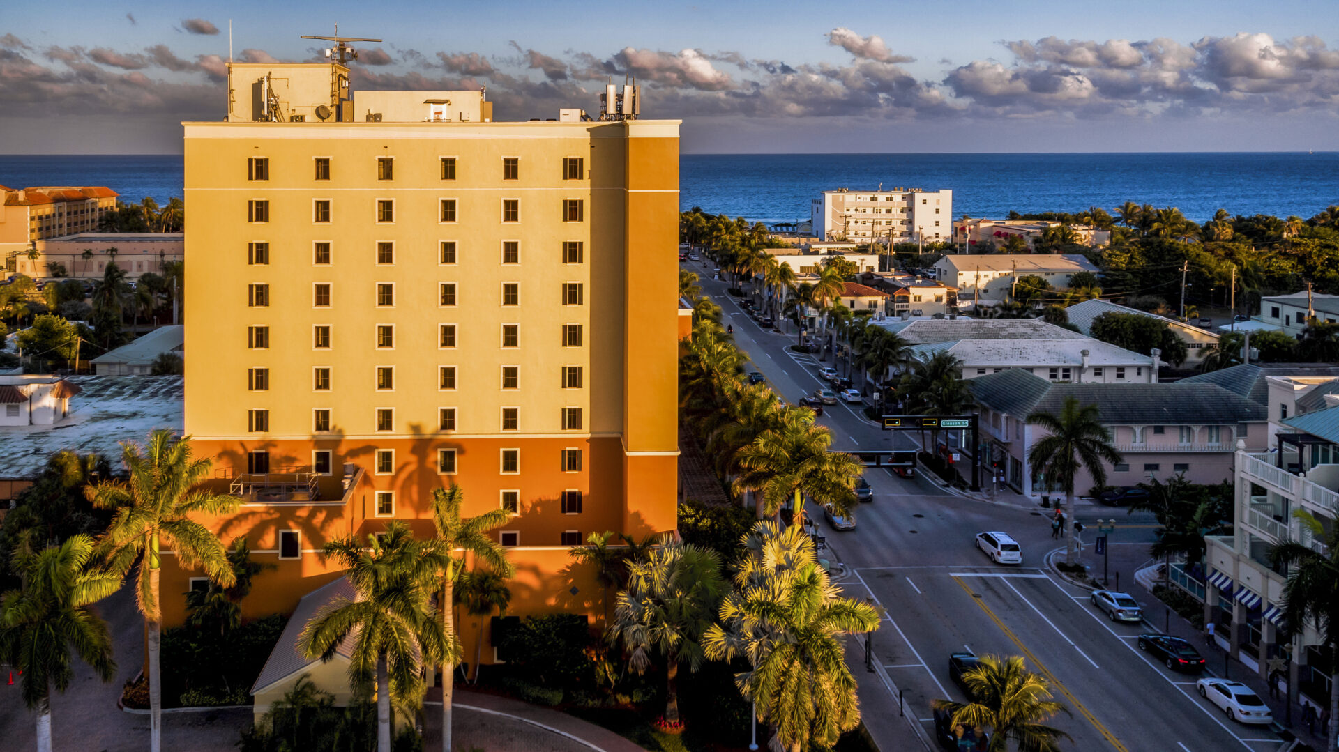 The Resort Gallery | The Atlantic Suites on the Ave