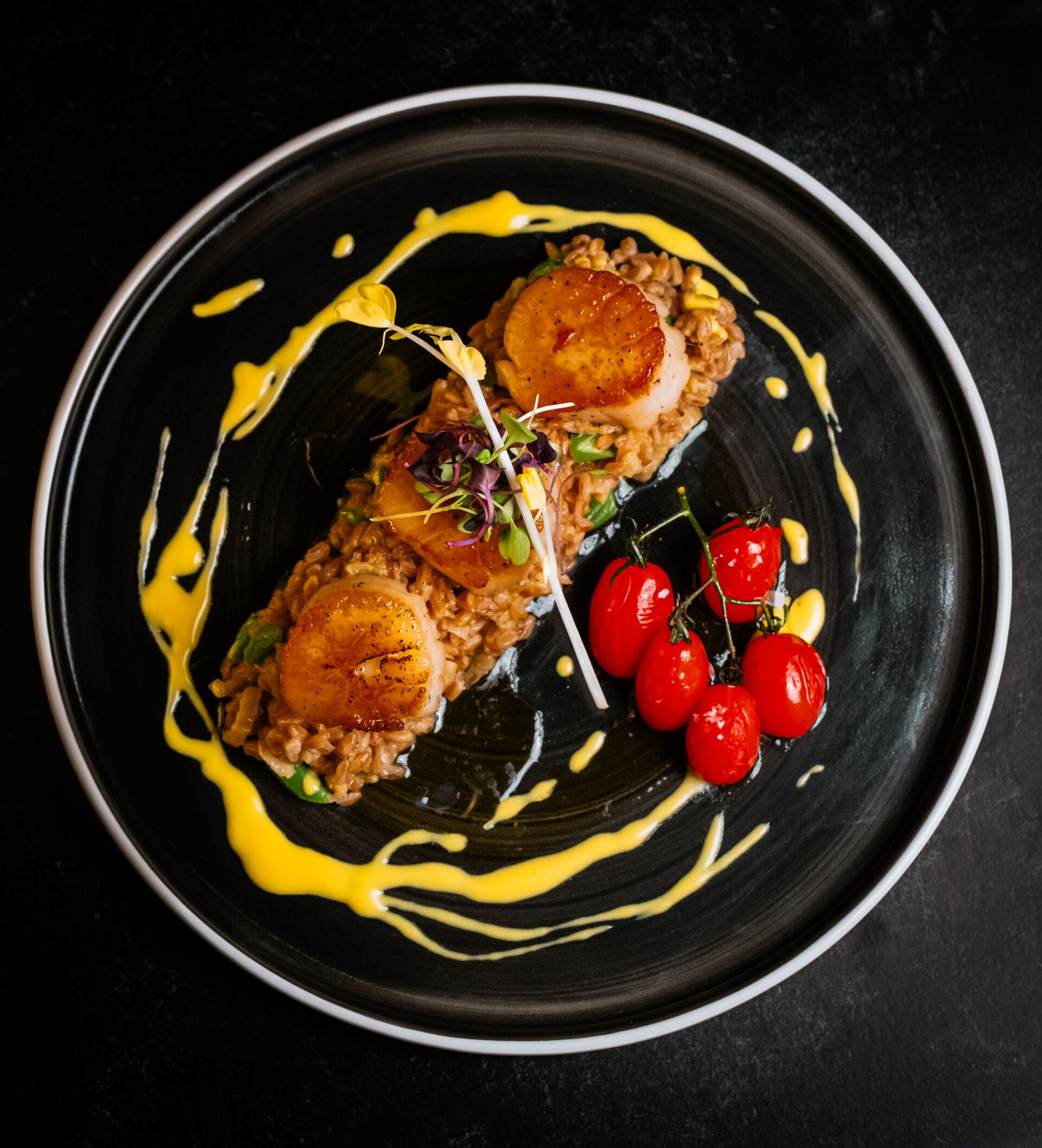 Dining at Cirque St. Armands Beachside