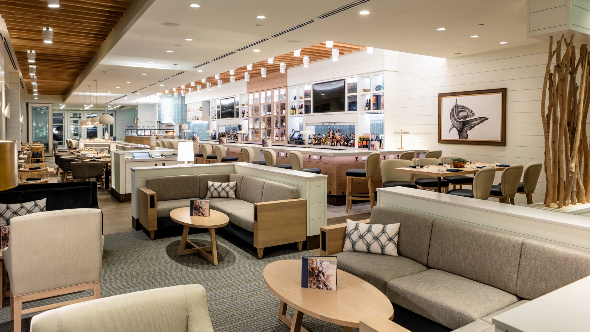 Restaurants in Sarasota on the Beach | Cirque St. Armands