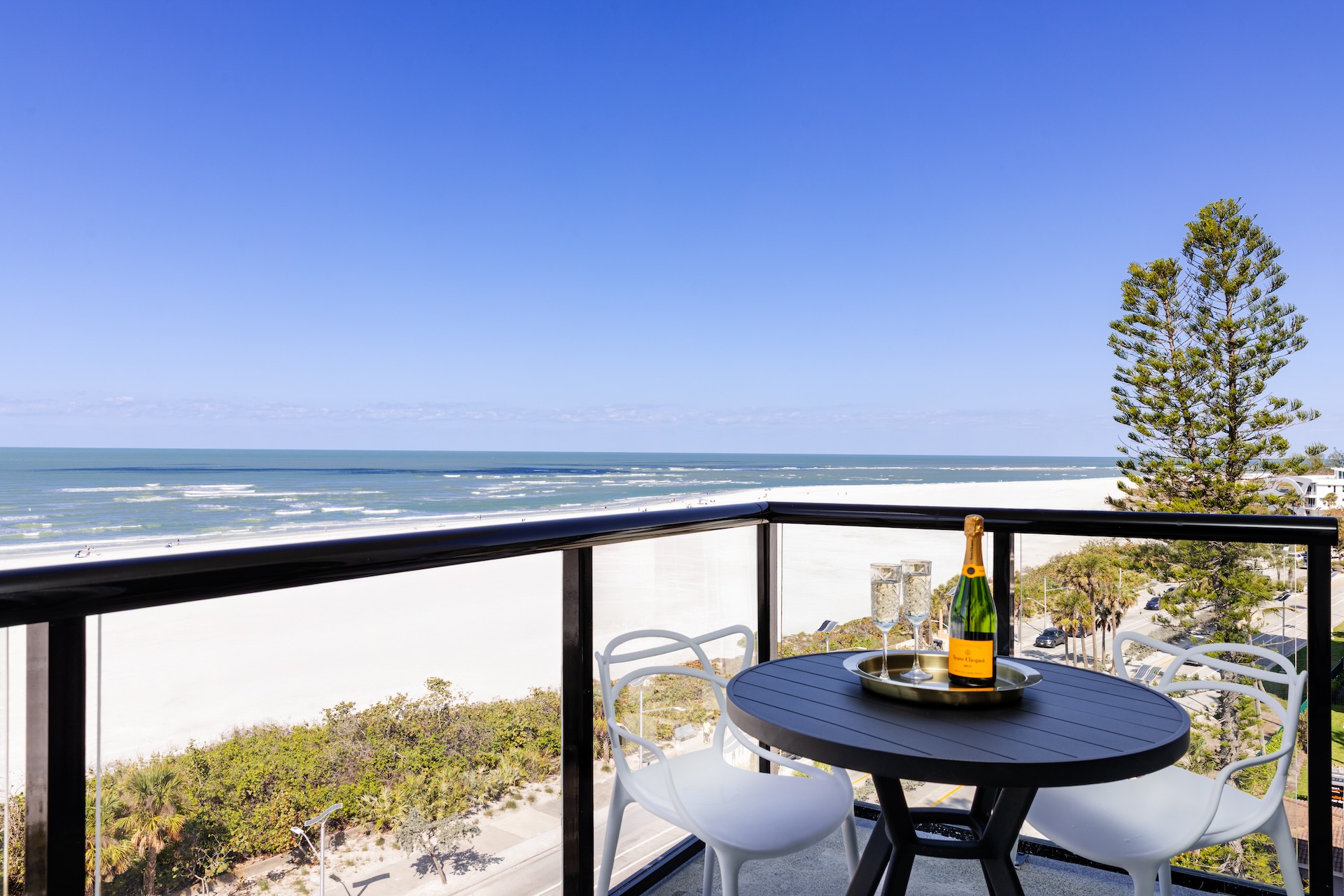 Cirque St. Armands | Sarasota’s Newest Beach Hotel