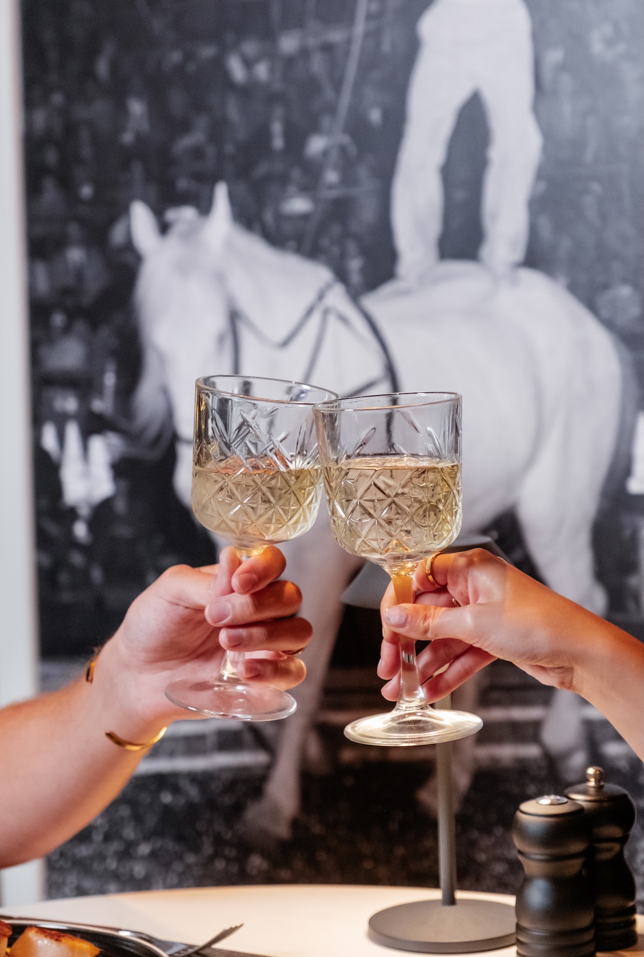 Holiday Hotel Savings in Sarasota - Cirque St. Armands
