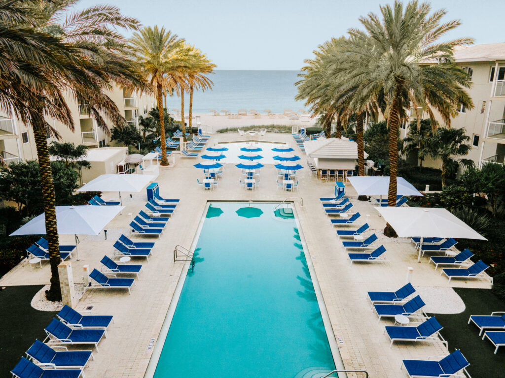 Beach Accommodations in Naples, FL | Edgewater Beach Hotel