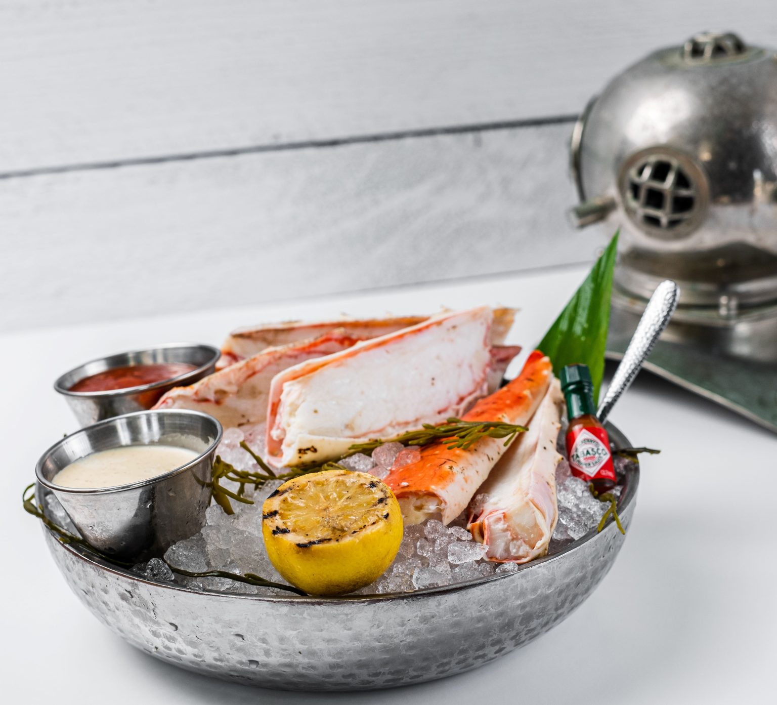 Latitudes | Seafood Restaurant | Jupiter Beach Resort & Spa