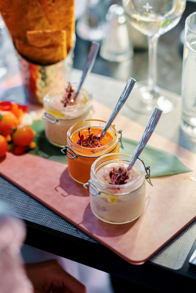 Latitudes | Seafood Restaurant | Jupiter Beach Resort & Spa